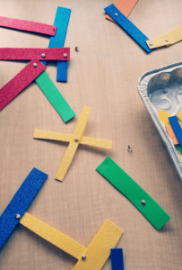 35+ Easy Loose Parts Play Ideas - Play Learn Inspire