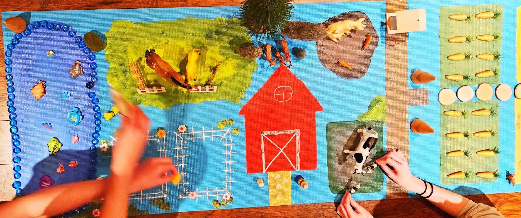 DIY Farm Play Mat (Free Printable) - Play Learn Inspire