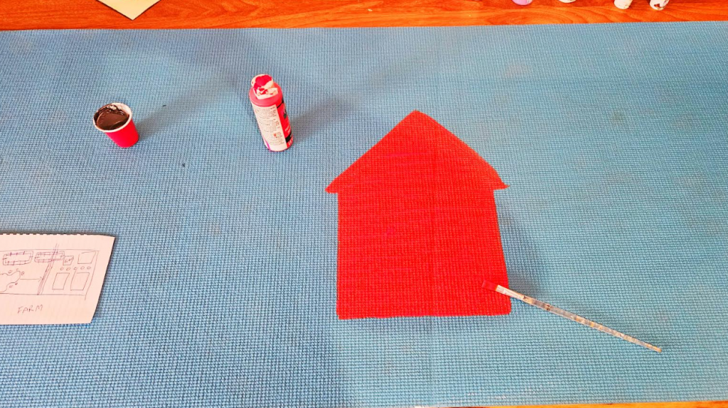 DIY Farm Play Mat (Free Printable) - Play Learn Inspire